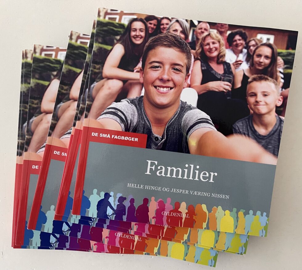 Familier - Helle Hinge